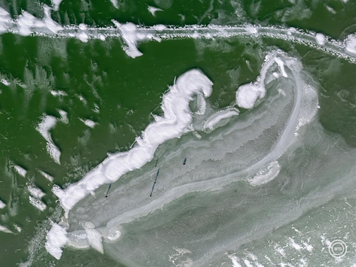 Photo Gallery: Lake Balaton Frozen Over – Pannonland.com